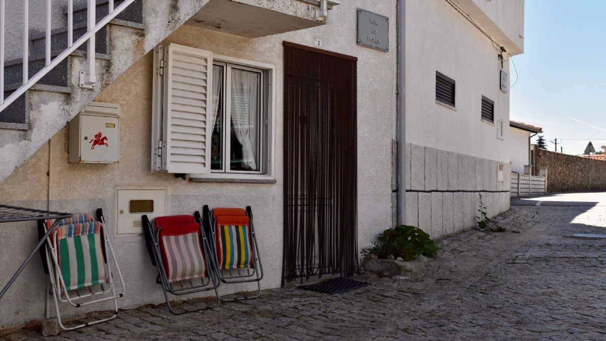 Viaje en el tiempo: cómo es el pueblo de 40 habitantes que se rehusa a ...