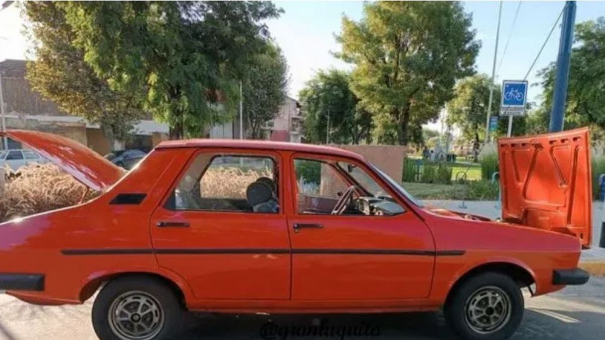 La increíble historia del Renault 12 Okm que es furor