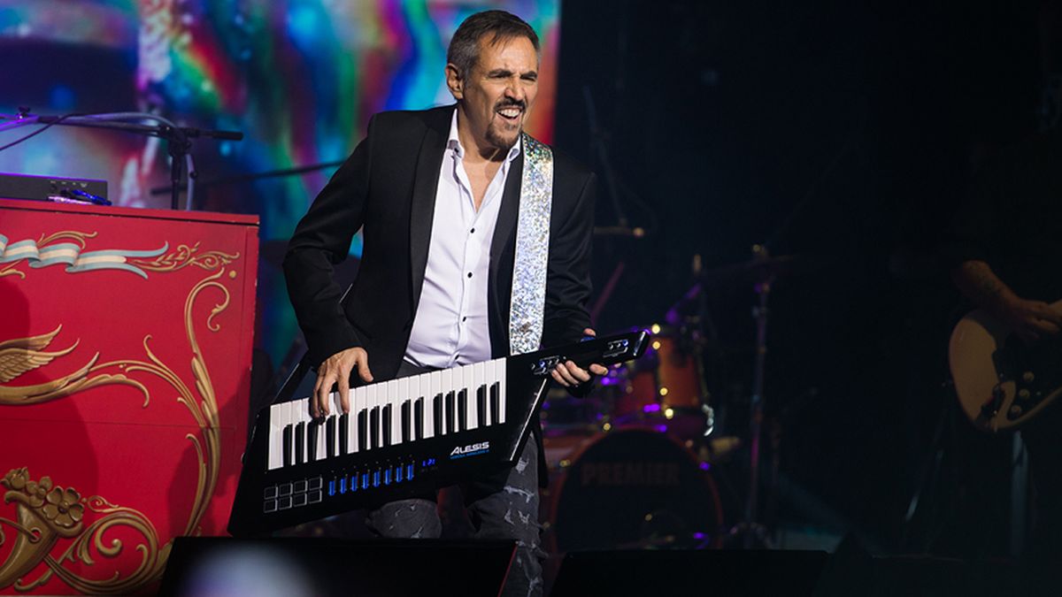 Alejandro Lerner cerró este domingo el Rivadavia Canta al País