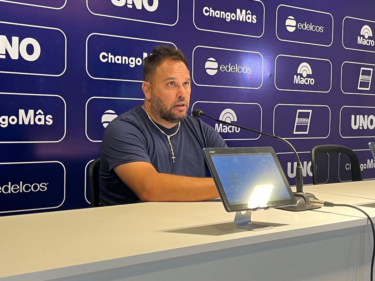 Federico Arias, agradecido de haber dirigido a Independiente Rivadavia