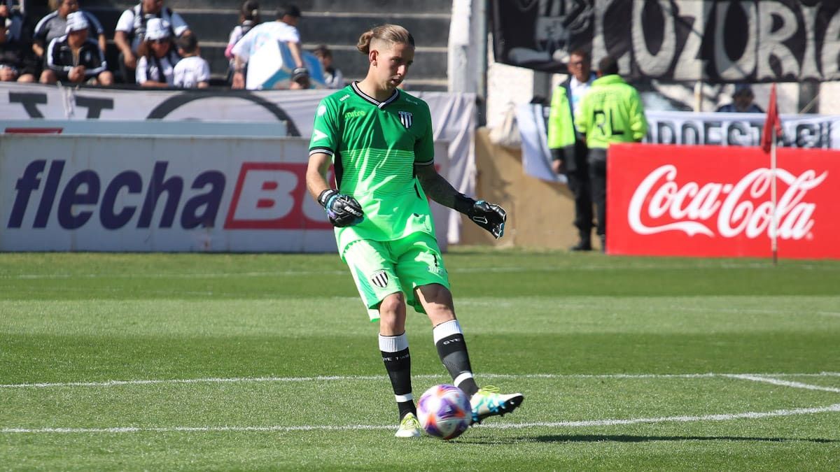 Tomás Giménez disfruta el gran momento de Gimnasia y Esgrima