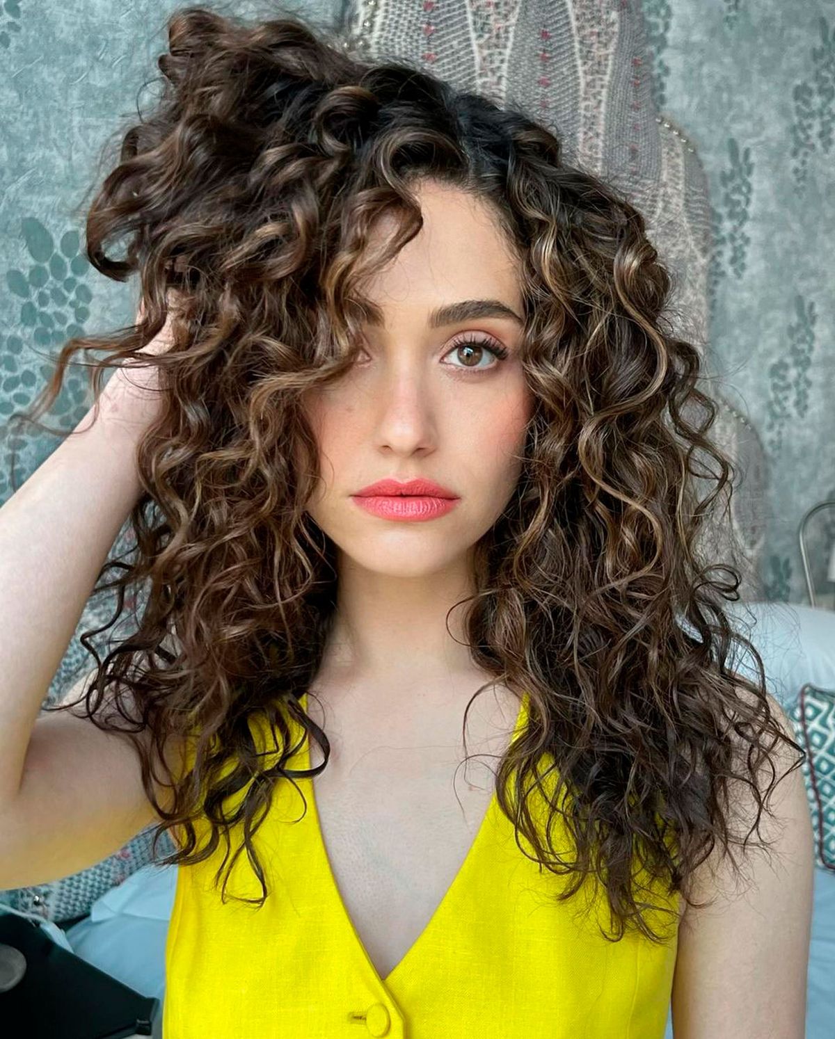 Así luce hoy Emmy Rossum, a 20 años del estreno de El día después de mañana