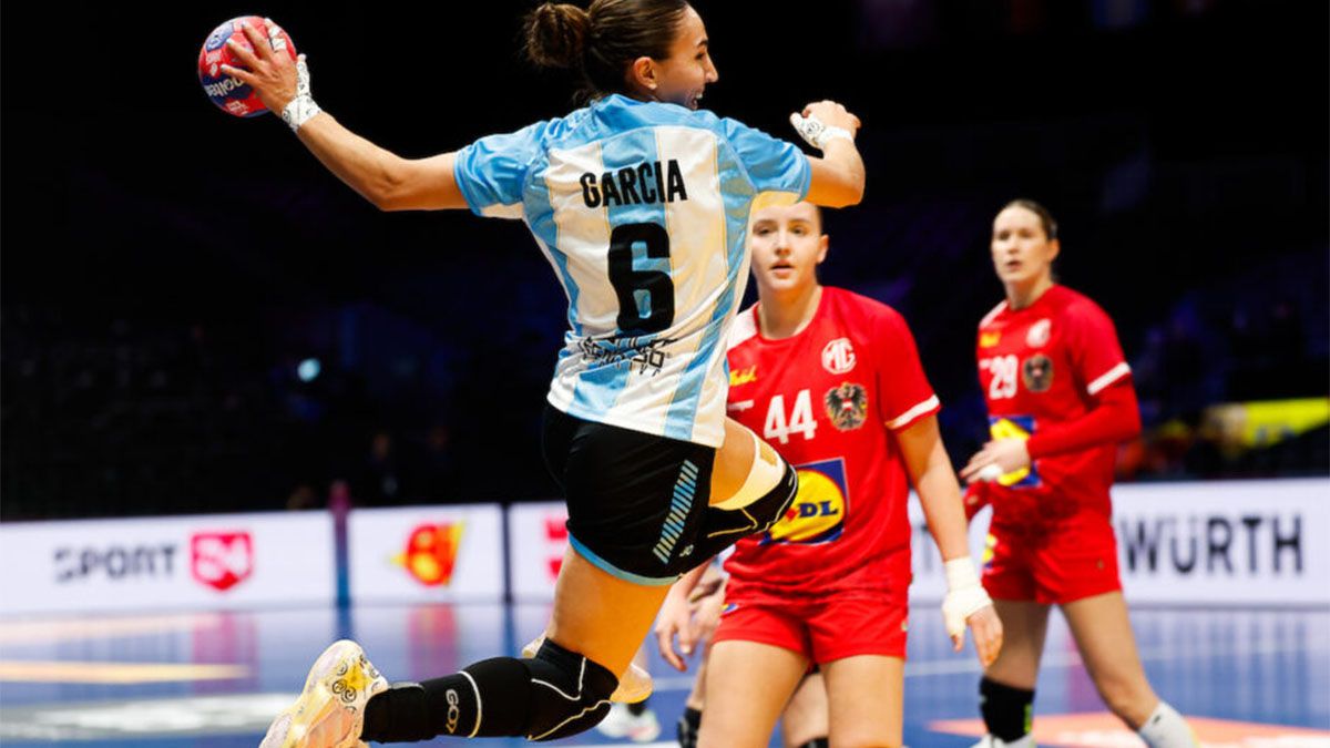 La Garra, con Ayelén García, volvió a perder en el Mundial de Handball ...