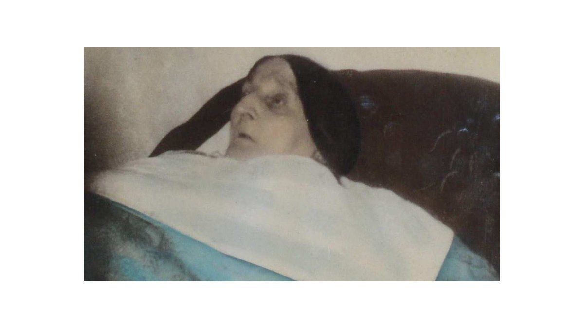 Será beata la monja que vivió 60 años en cama y con las rodillas levantadas