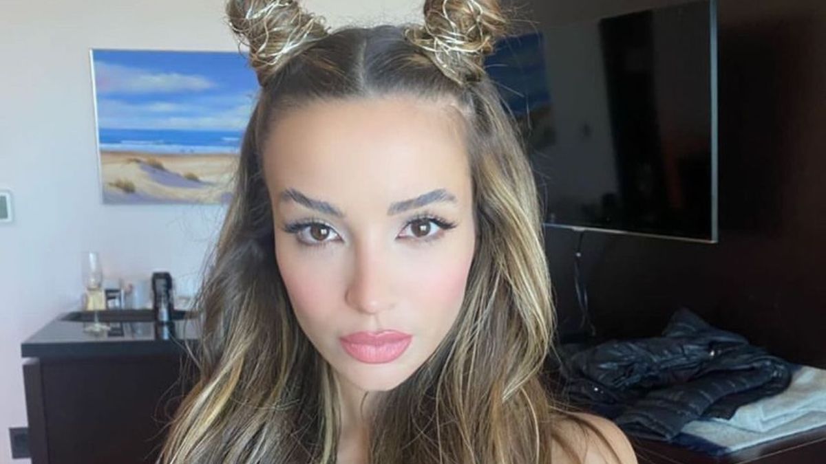 En colaless de otro level, Brenda Asnicar dinamitó las playas de Miami