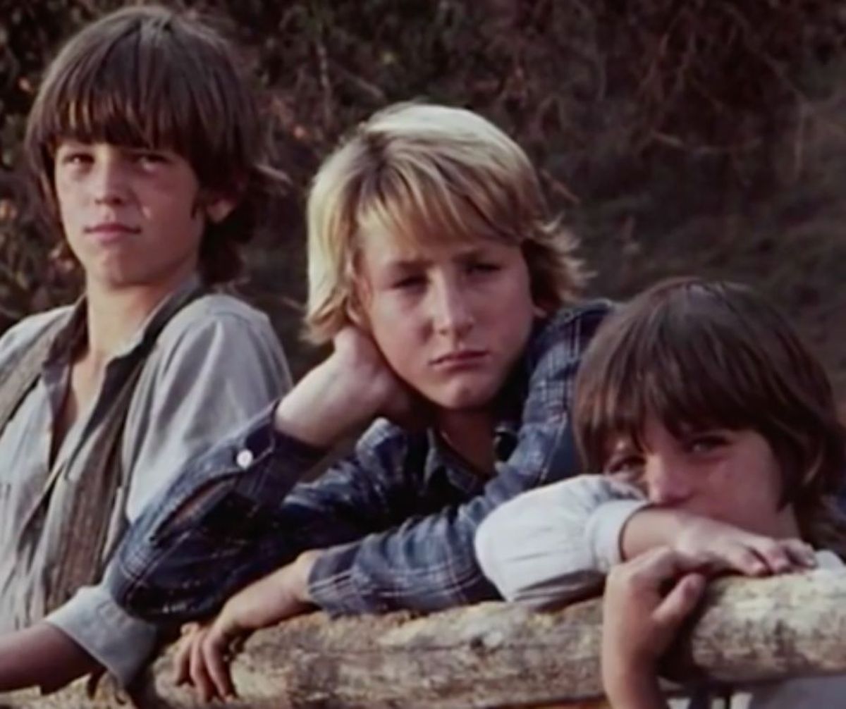 No podrás creer cómo se veía Sean Penn cuando apareció en La familia ...