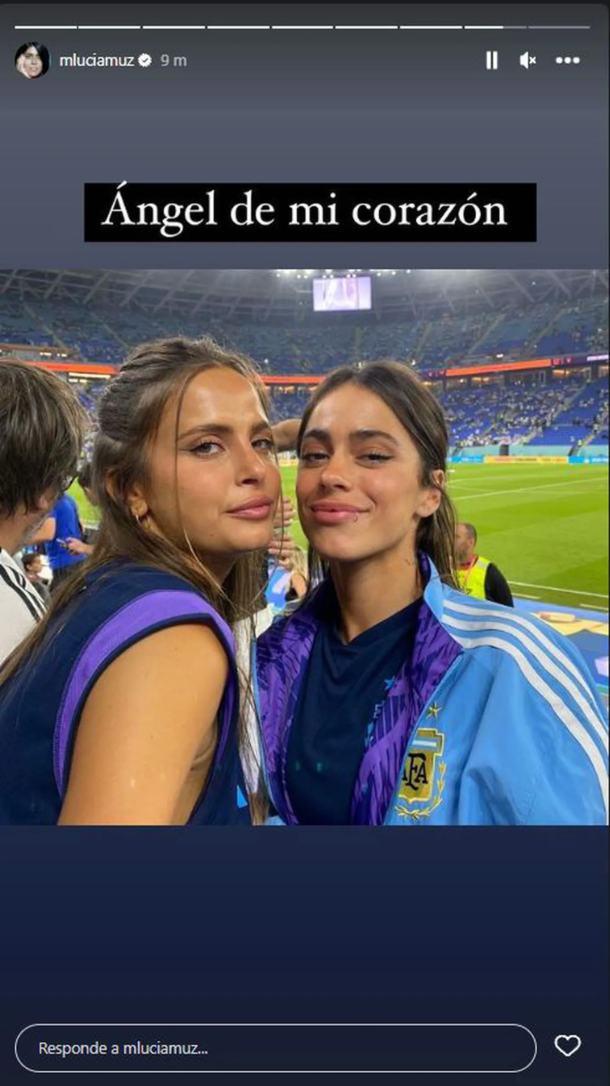 ¡Tremenda! La foto de Tini y Rodrigo de Paul a los besos en Qatar