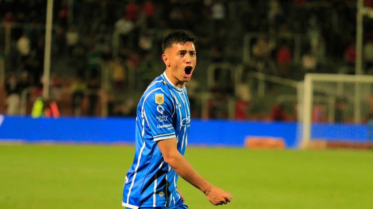 Facundo Altamira marcó un gol muy especial para Godoy Cruz