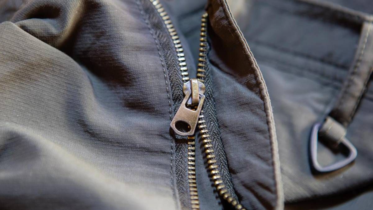 Cómo arreglar el cierre roto o trabado de la ropa con estos trucos