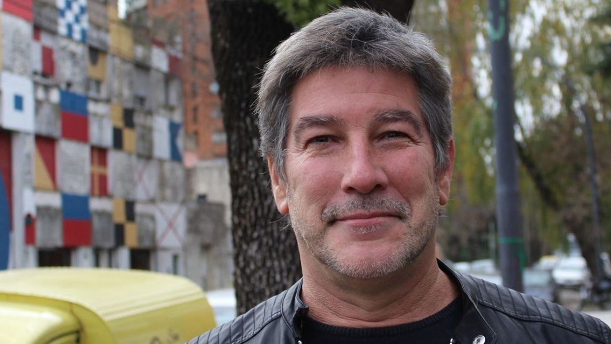 Pachu Peña habló sobre la polémica de cobrar por un saludo