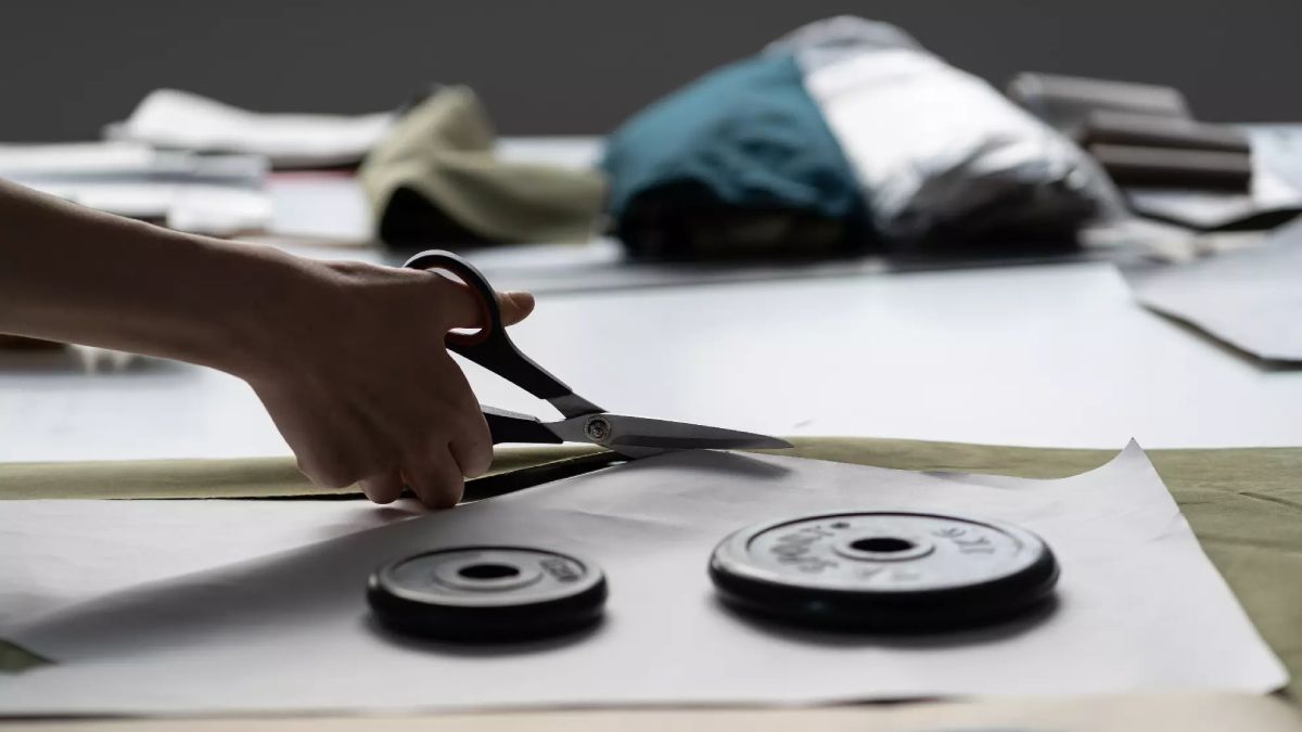 Recicla telas y repasadores para hacer almohadones sin coser