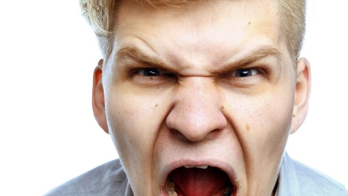 Ser agresivo de joven afecta a tu cerebro de mayor