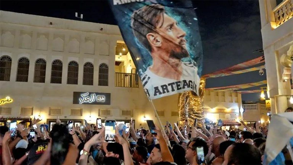 Mundial Qatar 2022: banderazo en apoyo a la Selección argentina y la ...