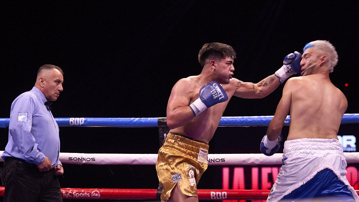 El Aconcagua Arena vibró con el mejor boxeo profesional como previa a ...