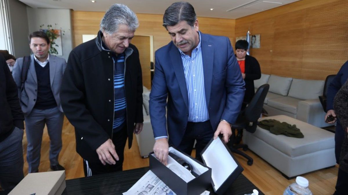 El Pato Fillol dio una charla en Mendoza, dejó su sello y recibió el ...