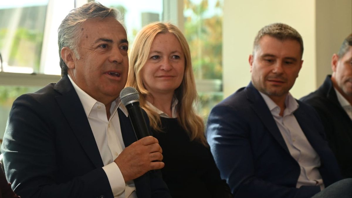 Alfredo Cornejo y Hebe Casado prometieron su apoyo a las industrias TIC ... Alfredo Cornejo y Hebe Casado prometieron su apoyo a las industrias TIC ...