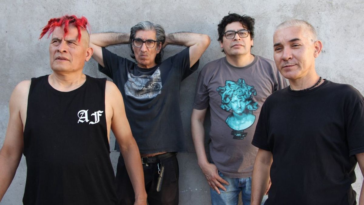 ¡Kinder Videla Mengele regresa en vivo con todo su punk!