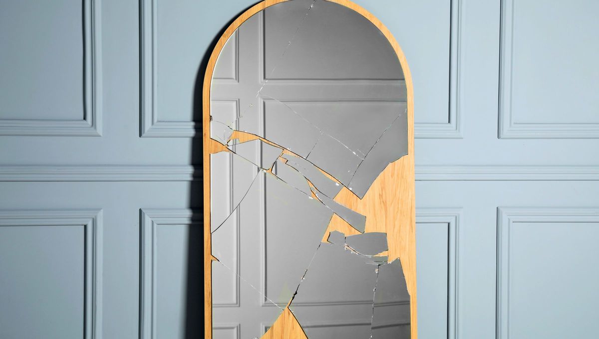 Qué pasa si se rompe un espejo en casa y qué hay que hacer para evitar ...