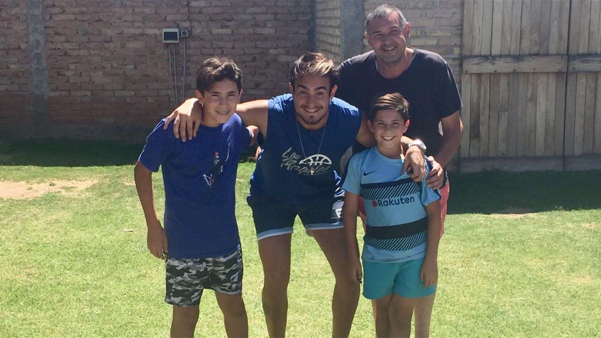 Agustín Reyes, las increíbles vivencias de un mendocino en el fútbol ...