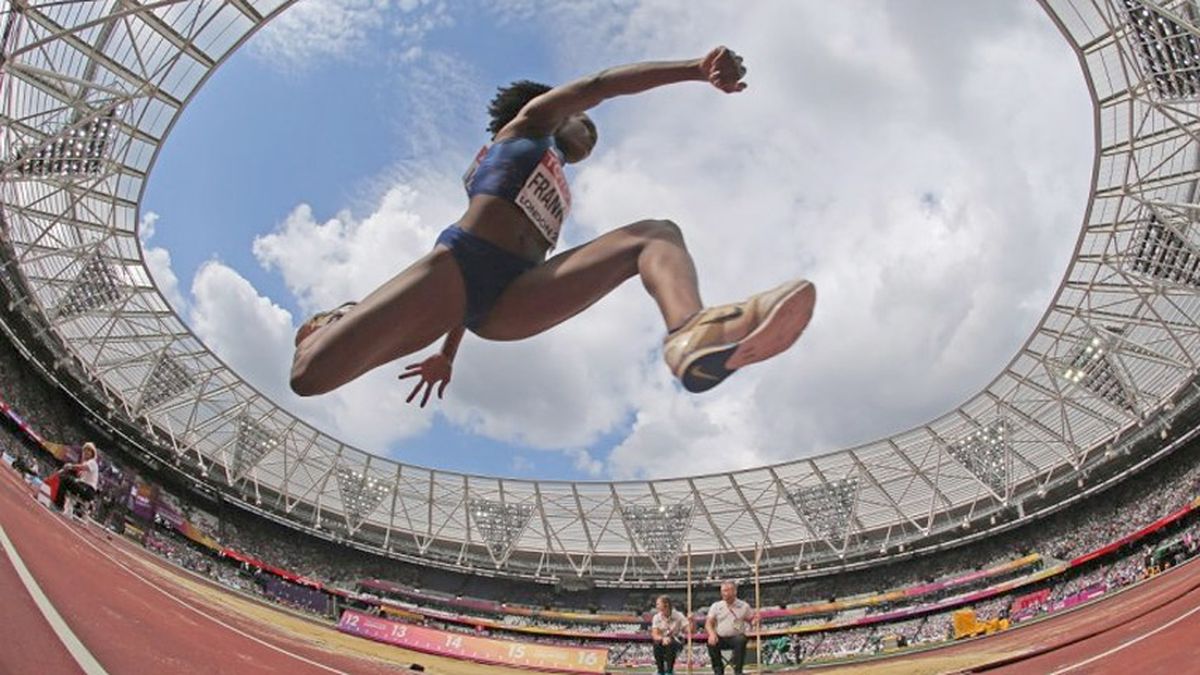 Atletas profesionales recibirán una asistencia social