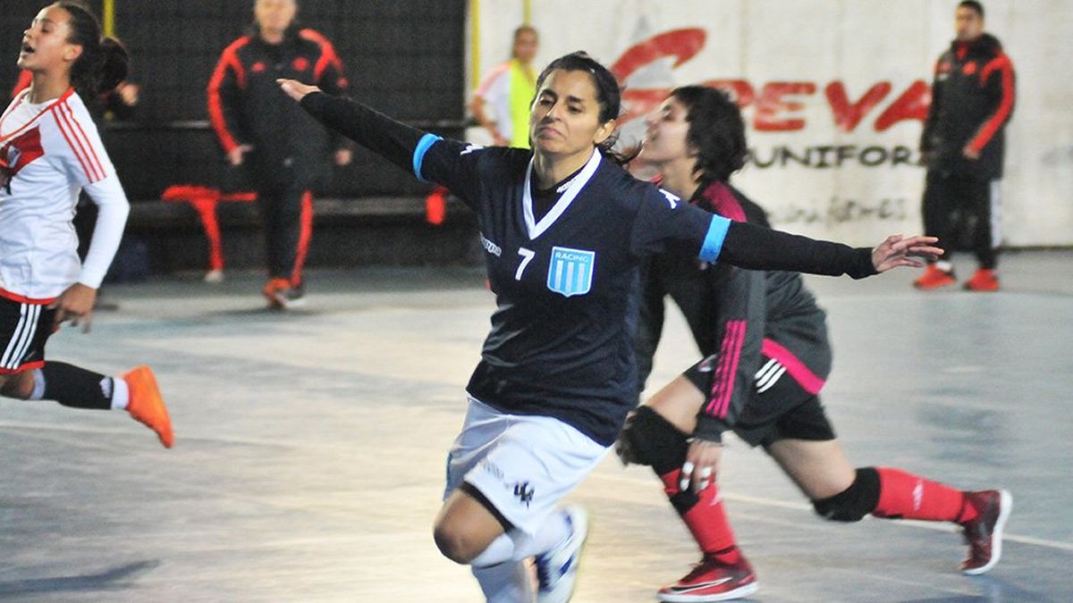Con un gol de Pía Gómez, Racing se clasificó para la final del torneo ...