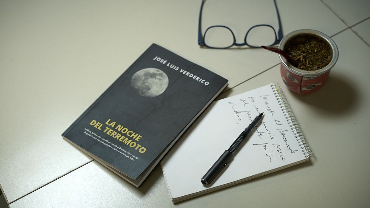 Lanza su primera novela José Luis Verderico, autor del éxito literario ...