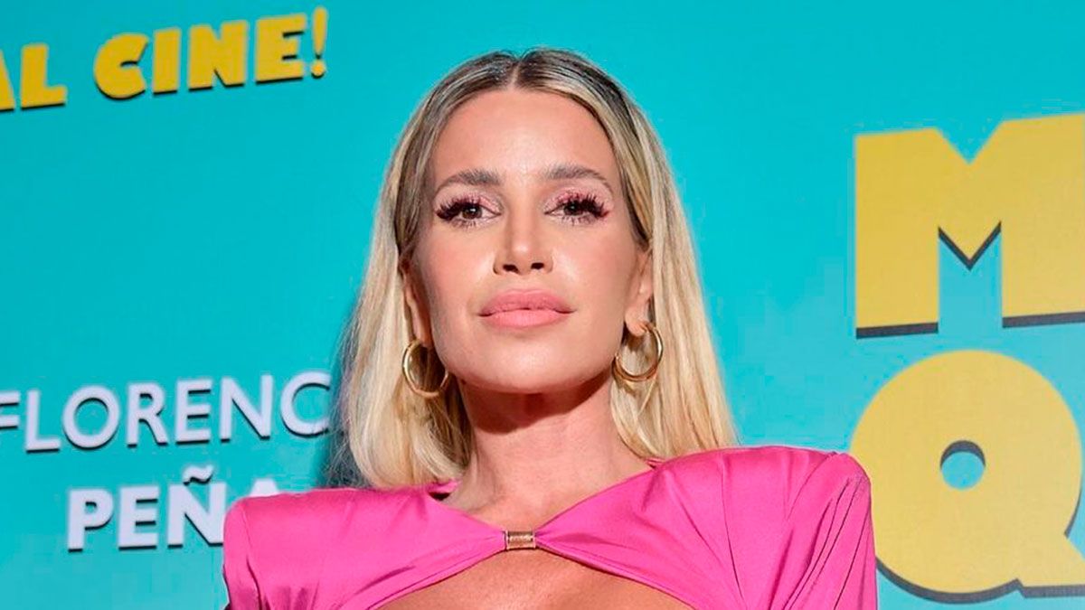 Florencia Peña y un escote muy explosivo para Divas Play: Esta naranja ...