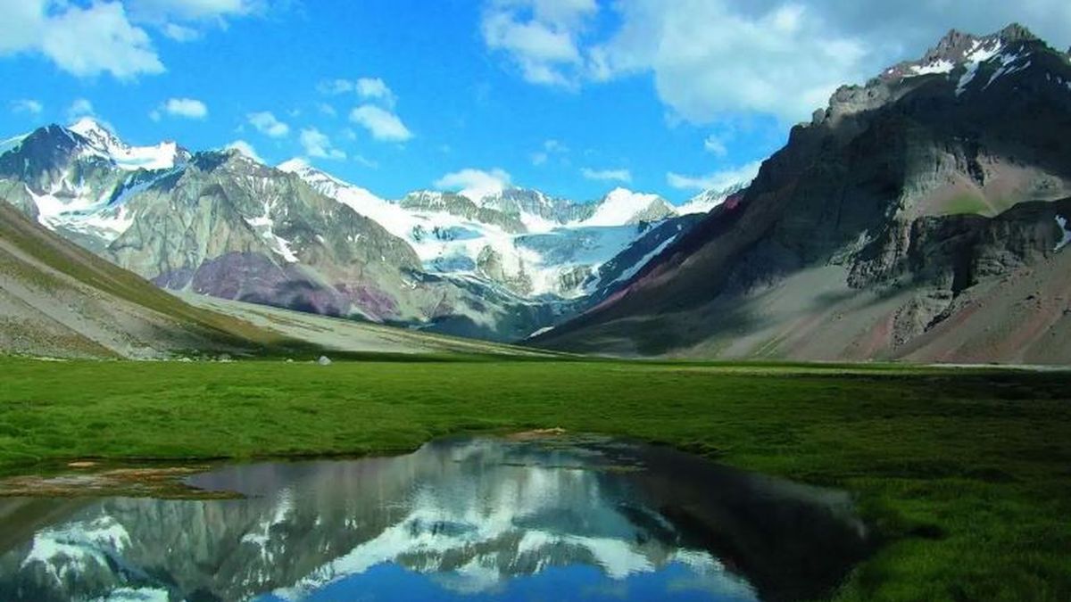Las 4 diferencias entre un cerro y una montaña, según la geología