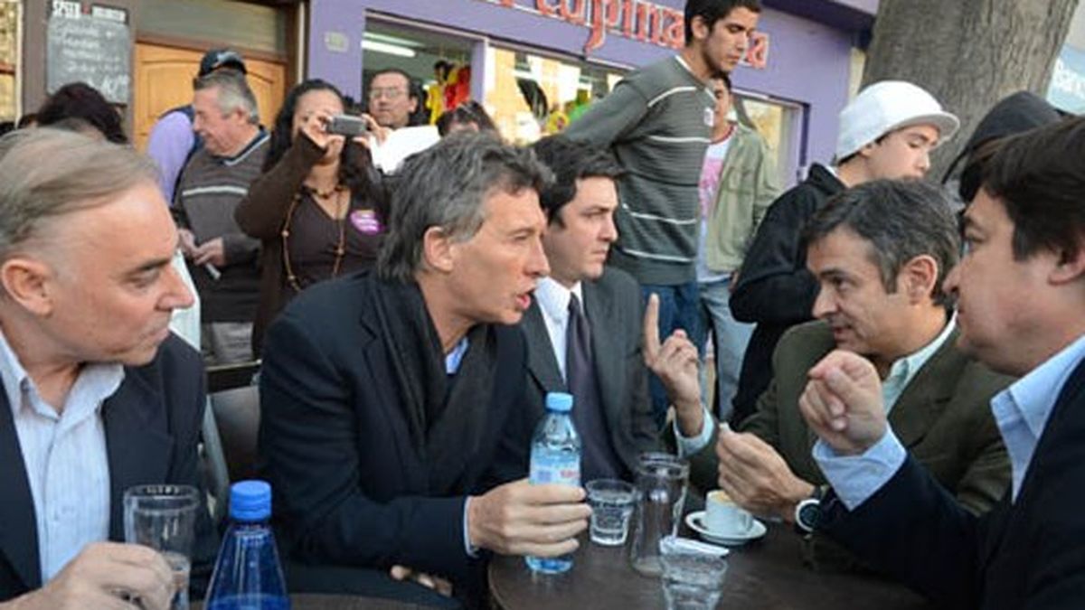 El candidato a gobernador por el PD también militará el corte de boleta