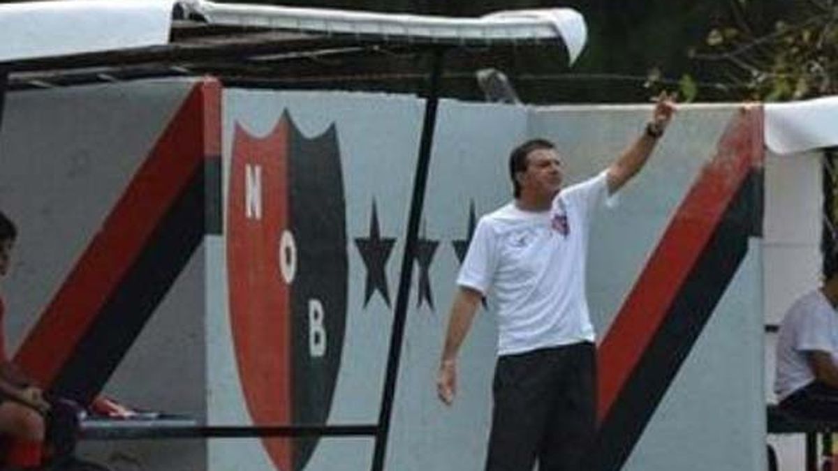 Gustavo Raggio es el nuevo entrenador de Newells