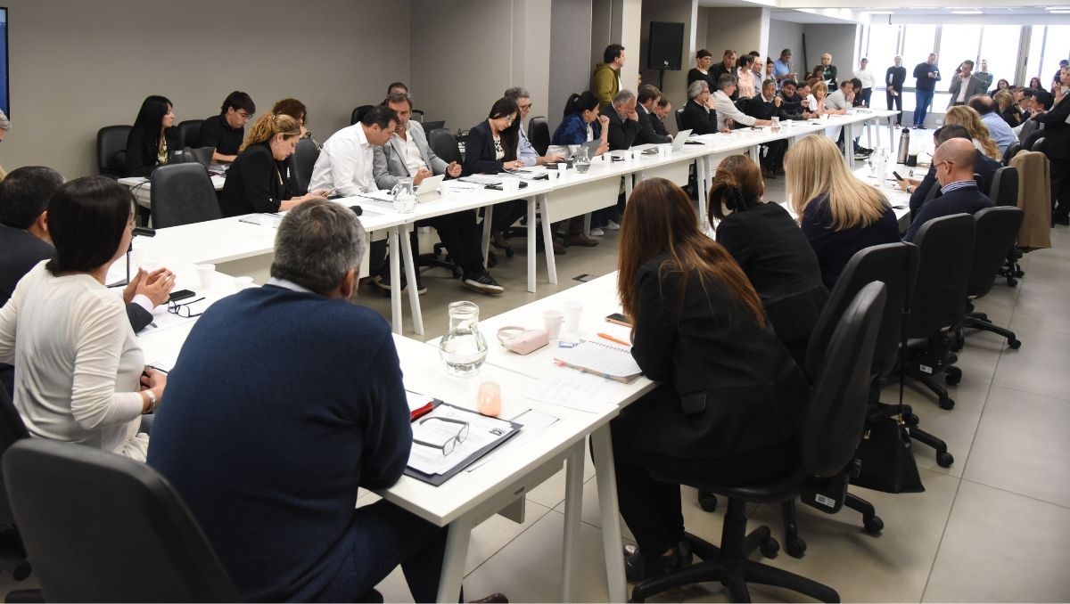 El nuevo Estatuto del Empleado Público: qué cambia en la estabilidad y ...