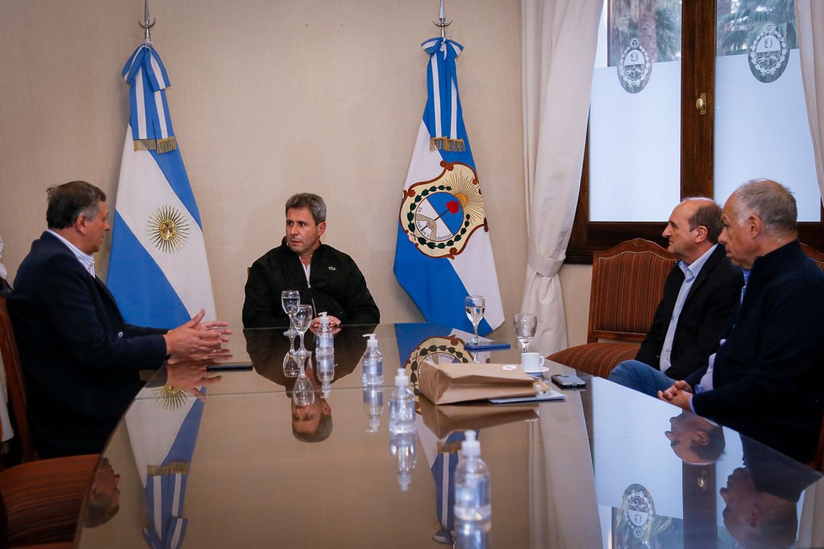 Daniel Orozco saltó la grieta y se reunió con Sergio Uñac para reflotar ...