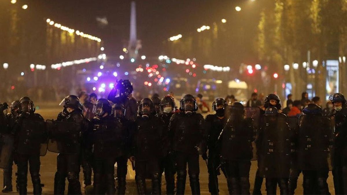 Hubo serios incidentes en París tras la derrota del PSG en la final de ...
