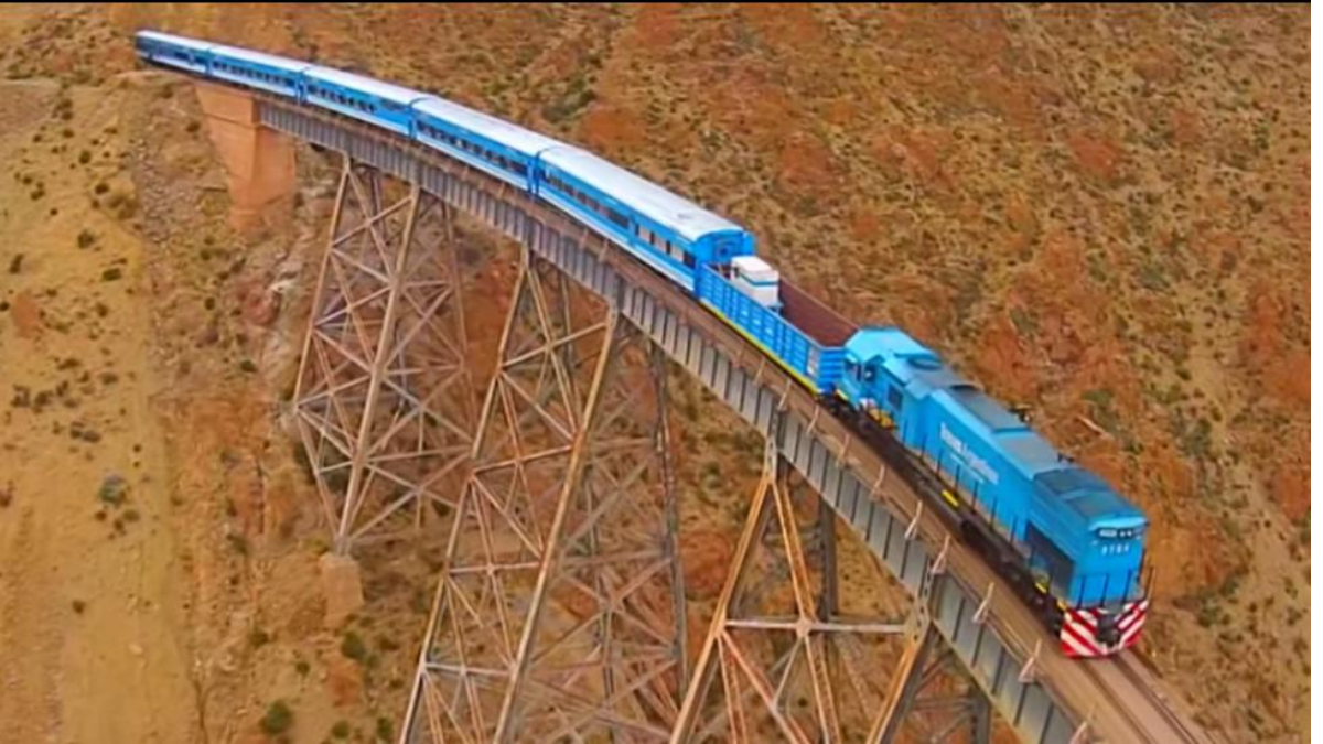 Así es el video del fantástico Tren de las Nubes en Salta: ¡ahora sabemos por qué le dicen así!