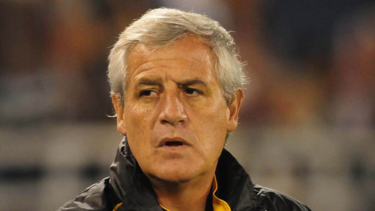 Rivoira dejó de ser el entrenador de Olimpo