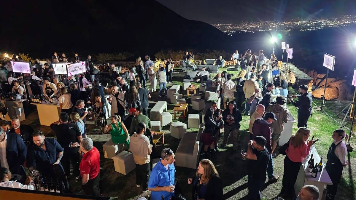 Mendoza Wine Fair reunió a casi 1.000 amantes del vino en Isidris Lodge ...