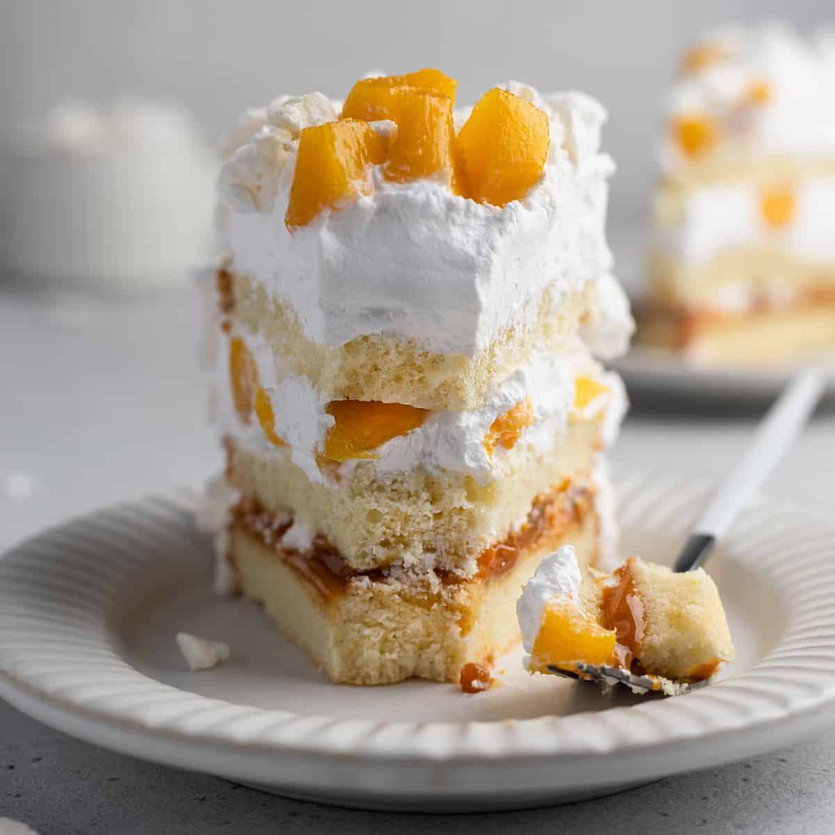 Cómo se hace la Torta chajá con 7 ingredientes: la receta con pionono ...