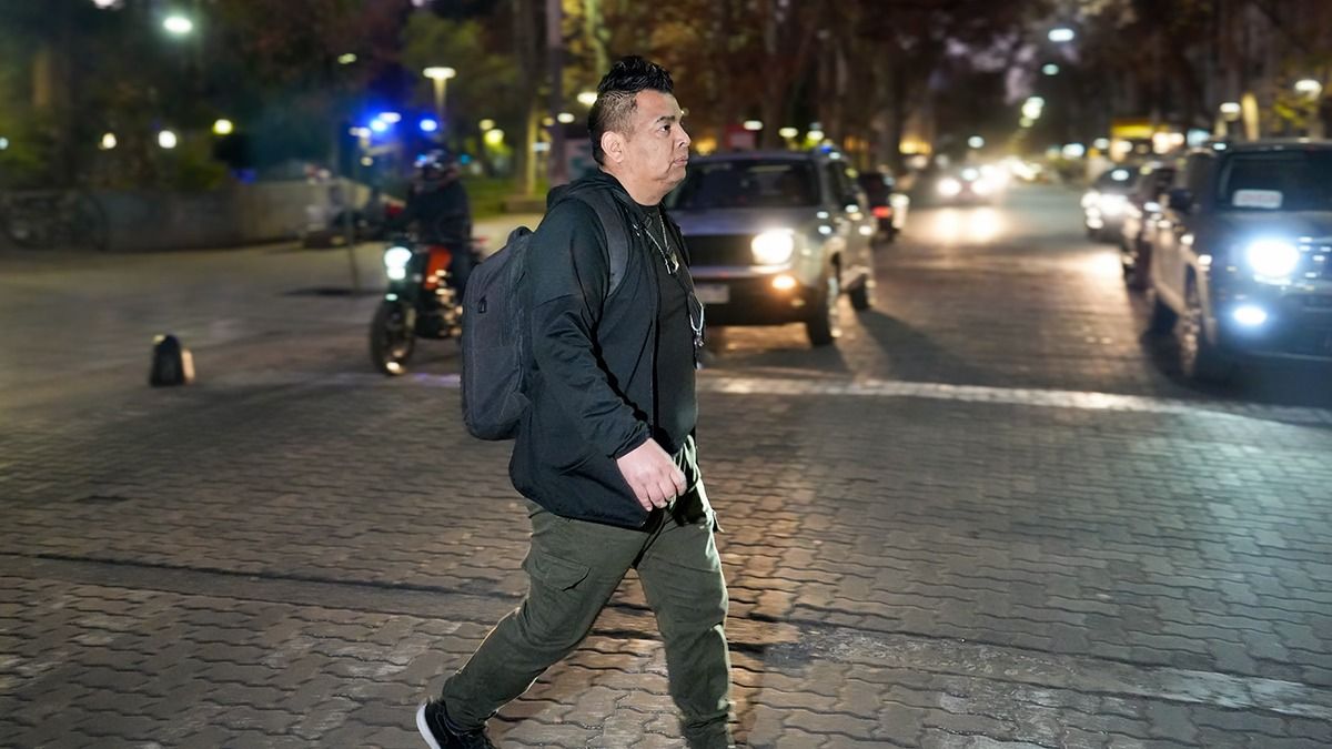 Nelson vivió en la calle, durmió en los troles y hoy ayuda a las personas sin techo a cambiar ...