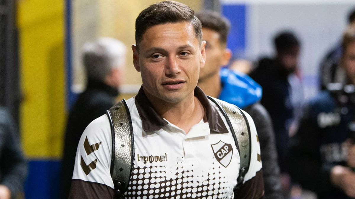Mauro Zárate le pidió disculpas a la gente de Vélez