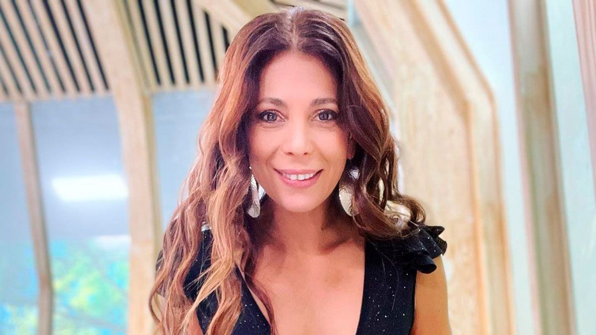 Ximena Capristo lo hizo de nuevo con su look: pantalón ajustadísimo y ...