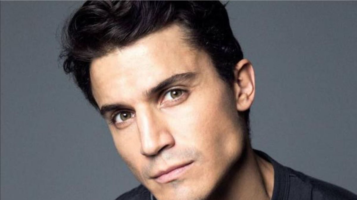 Álex González enamora en Netflix con una brillante película española