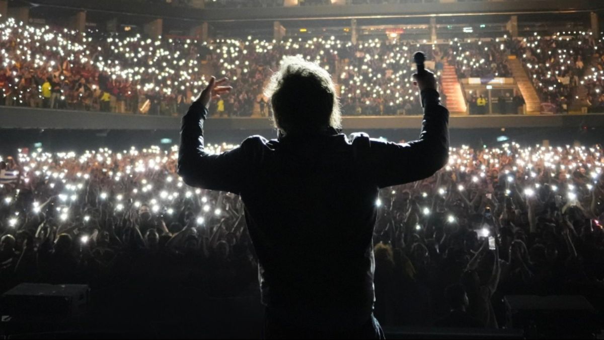 Javier Milei sorprendió con rock y una voz metalera en la recta final ...