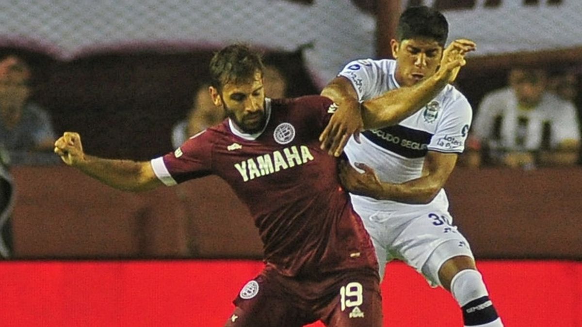 Lanús logró su cuarto triunfo consecutivo