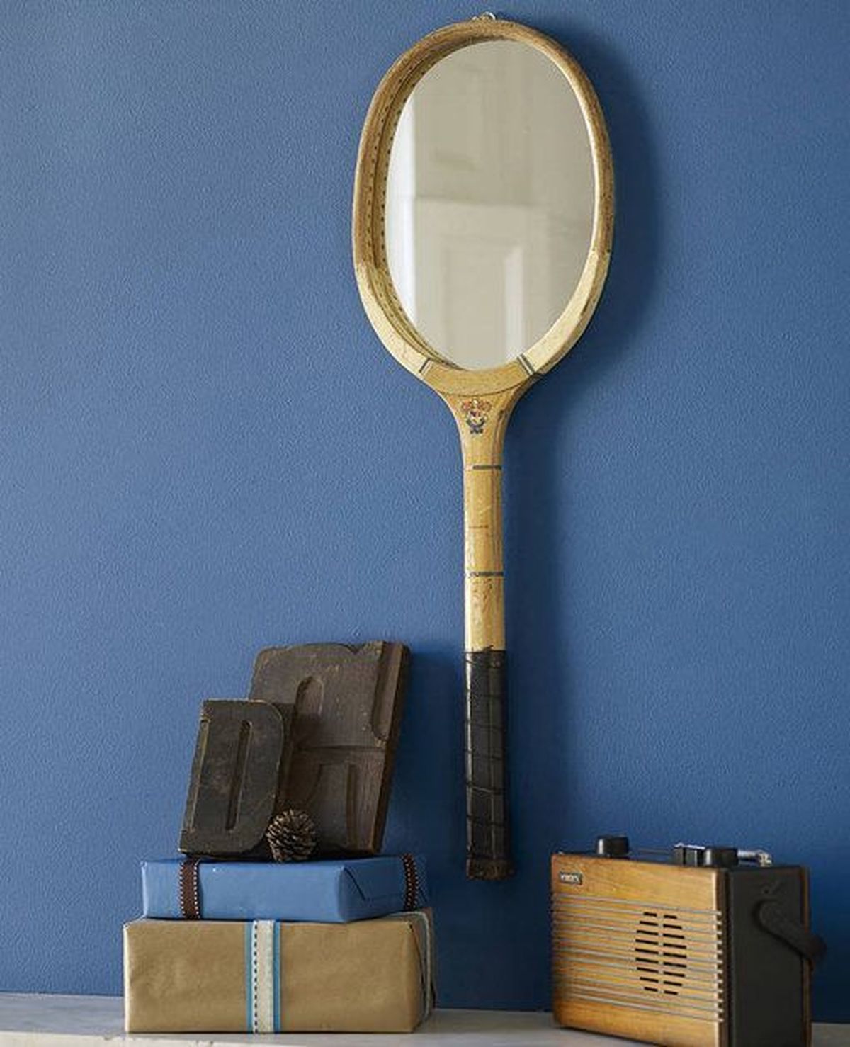 Recicla raquetas de tenis viejas y realiza este fabuloso espejo