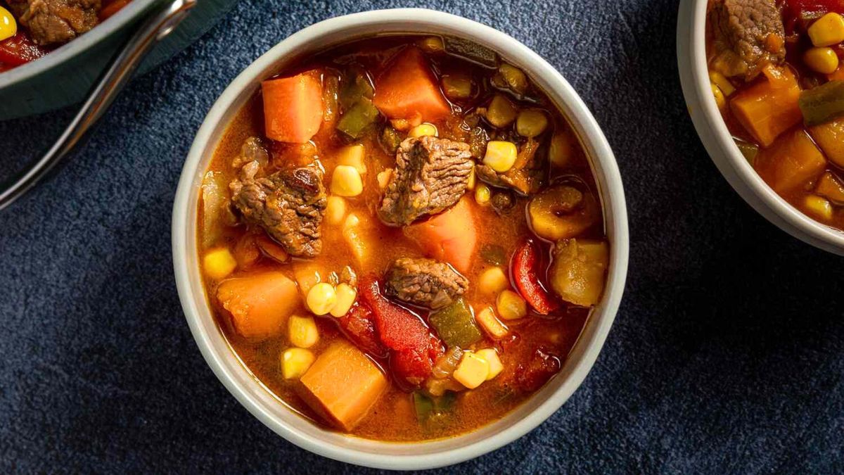 Carbonada criolla: el guiso espeso y de sabor dulce-salado que ...