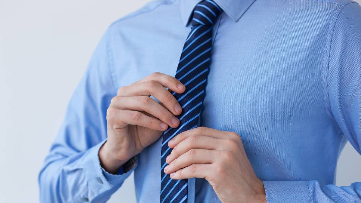 Cómo lavar las corbatas y dejarlas impecables sin dañarlas en 5 minutos