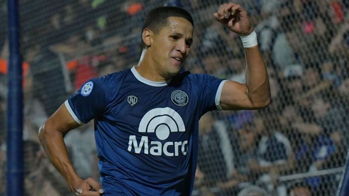 Alex Arce es una máquina de convertir en Independiente Rivadavia