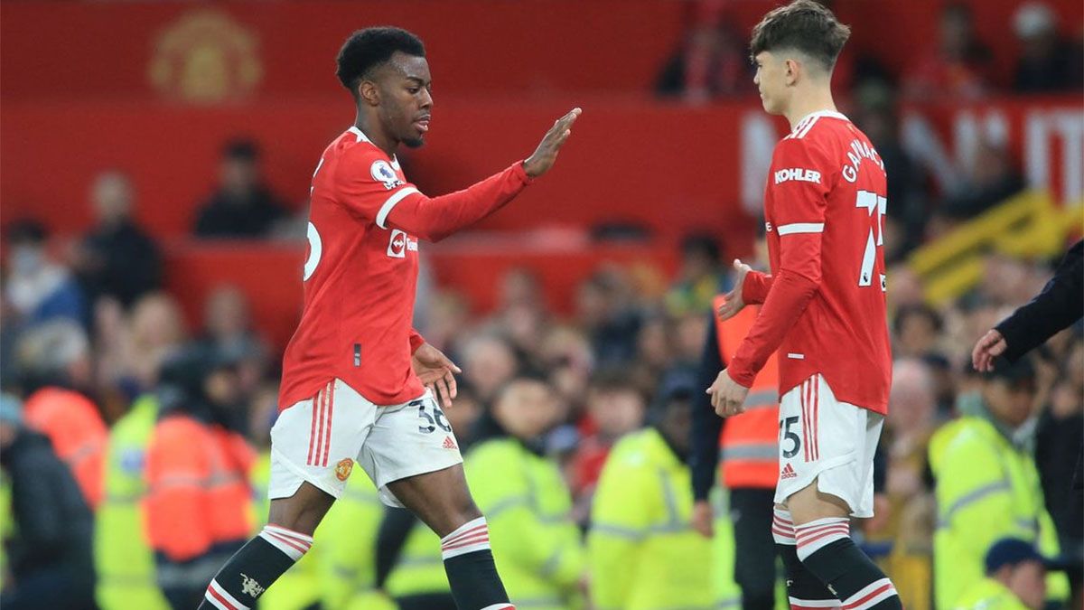 Alejandro Garnacho debutó en el Manchester United a los 17 años e hizo ...