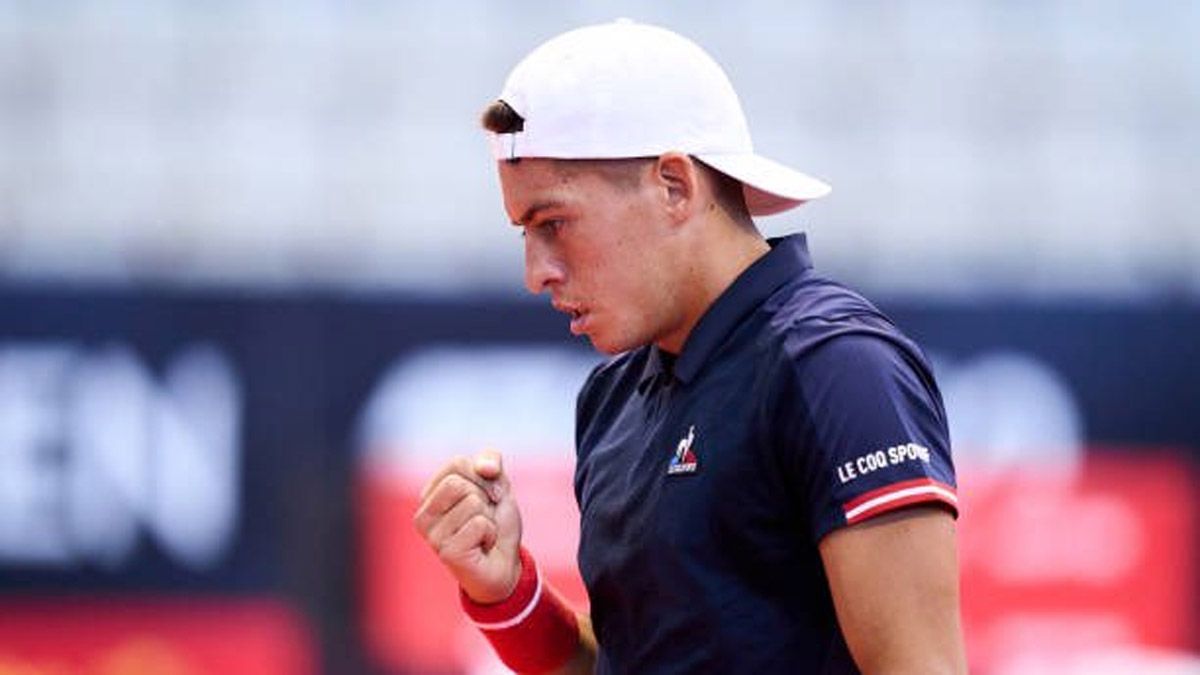 Sebastián Báez superó su racha negativa en Nápoles y lo celebró con una ...