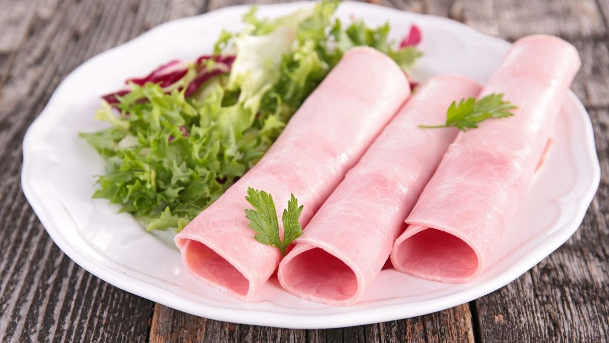 Cómo guardar el jamón cocido para que esté fresco y no se le forme una baba